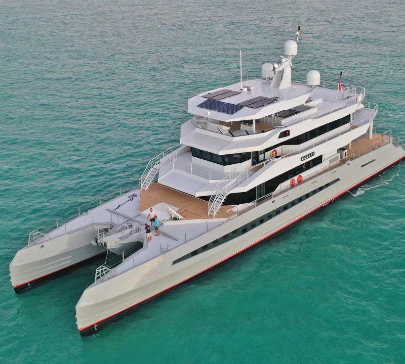 Yacht MAGNET, Metal Shark Yachts | CHARTERWORLD Luxury Superyacht Charters